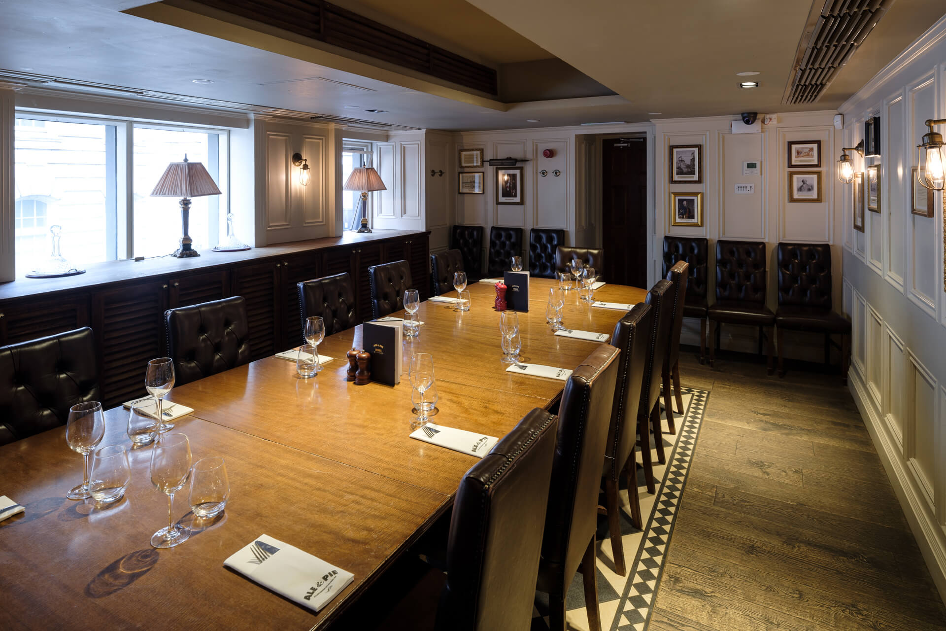 Book Conference, Function & Private Event Rooms in Trafalgar Square